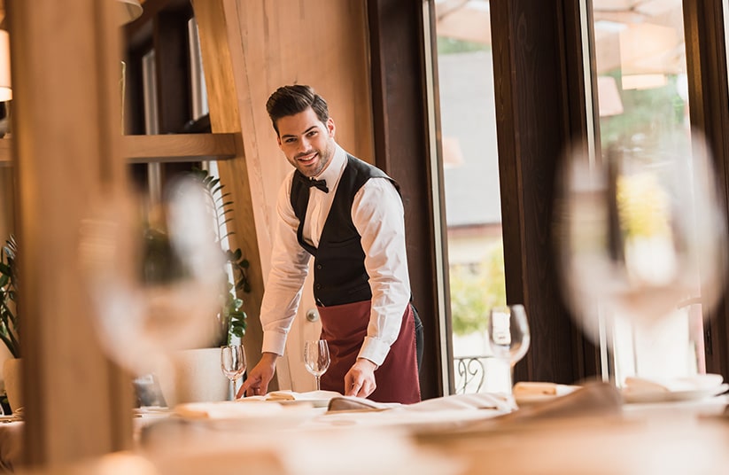 Sueldo barman: cuánto gana un camarero | Campus Training